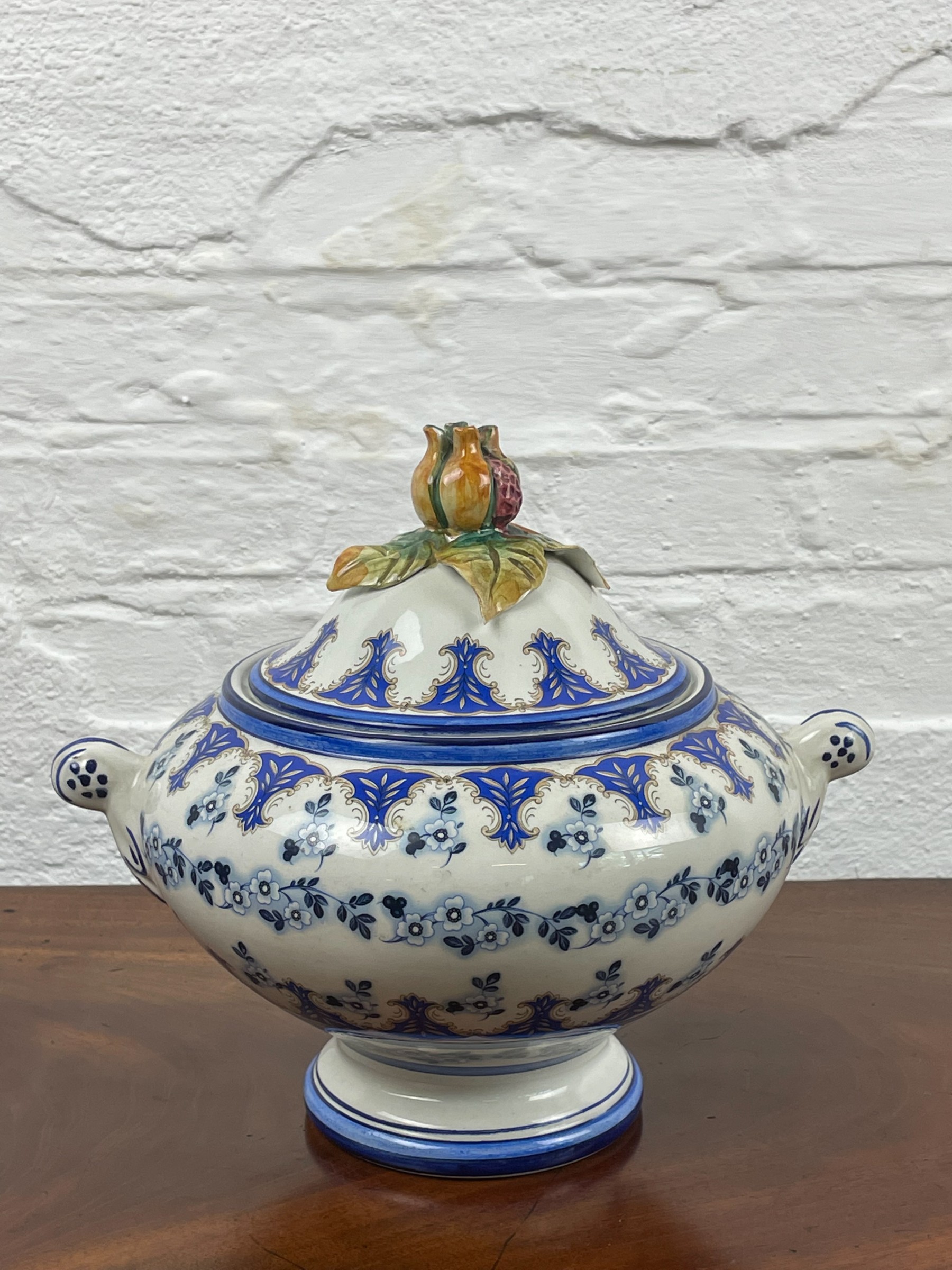 Vintage sierpot met deksel leeuwenmotief M.T.C porseleinen Italiaanse ...